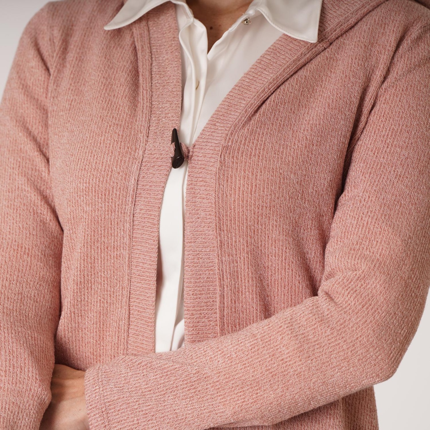 Ripley - CARDIGAN POLIÉSTER JOMTIEN FCO24C11CM04 CP MODA PARA MUJER