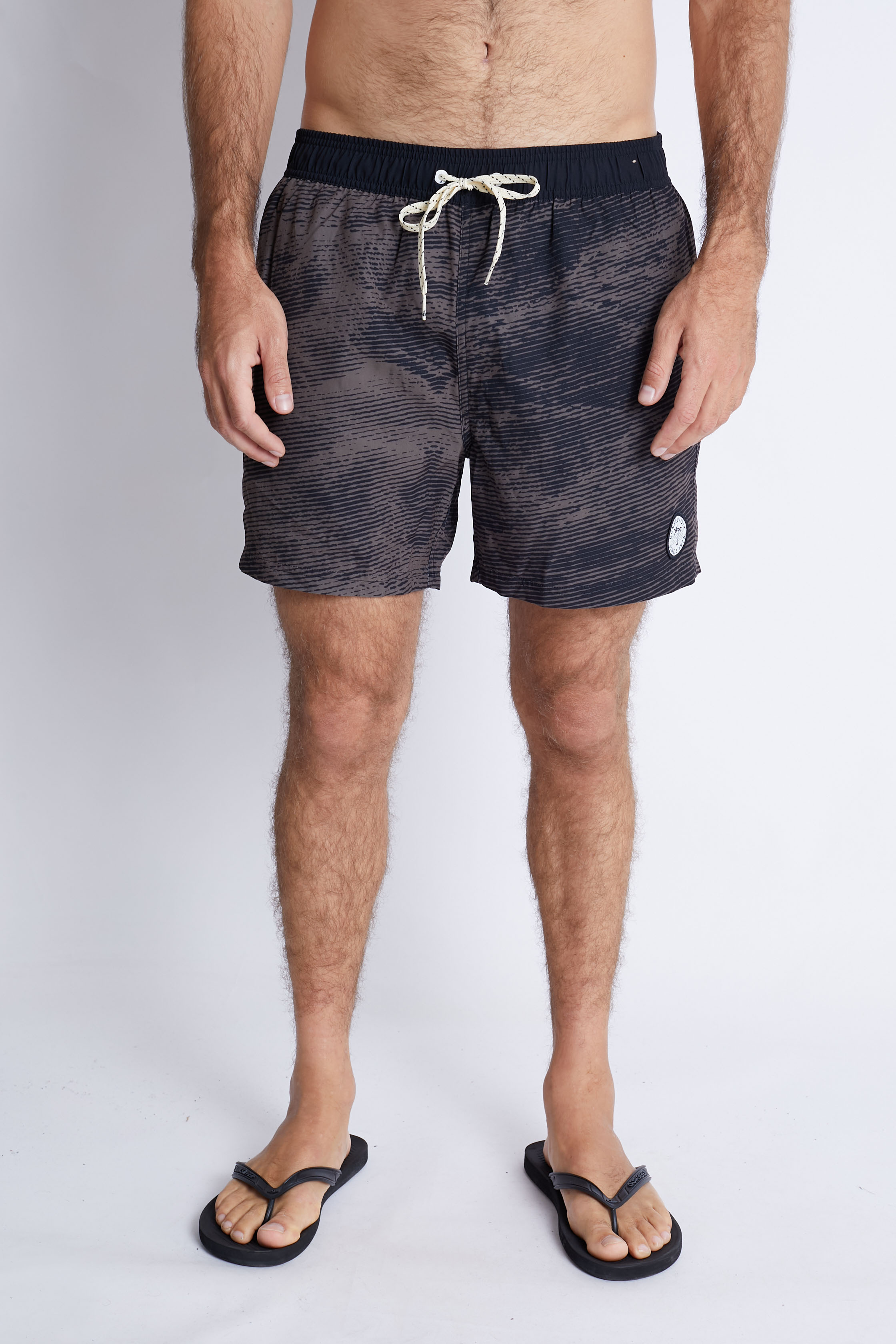 Ripley - ROPA DE BAÑO HOMBRE DUNKELVOLK NEGRO DIFUSSE MOUNTAIN