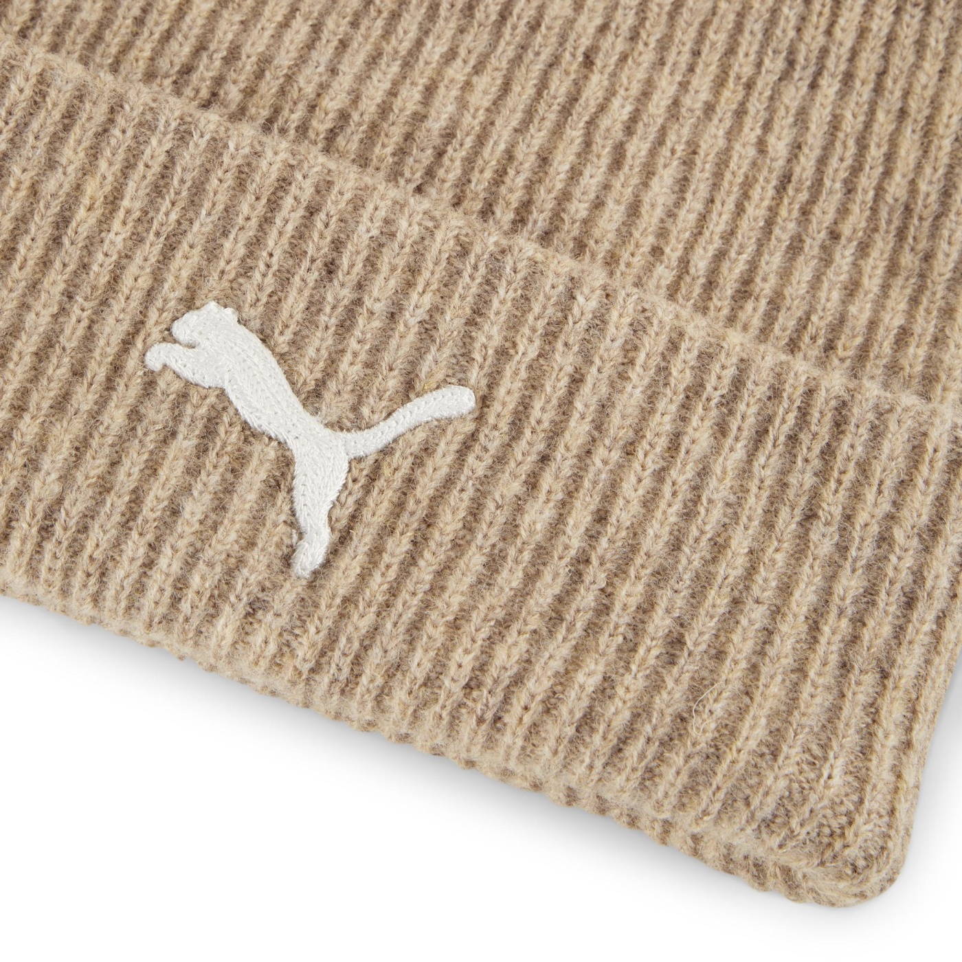 GORRO PUMA 25495 03 CLASSICS ELEVATED BEANIE CREMA HOMBRE