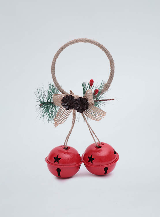 Ripley - ADORNO NAVIDEÑO RIPLEY HOME CABIN ROJO PARA ÁRBOL CASCABEL 9X16 CM